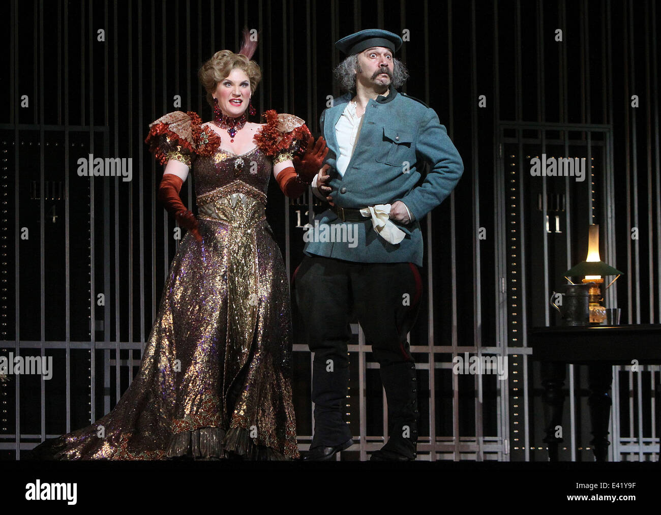 Fledermaus opera hi-res stock photography and images - Alamy