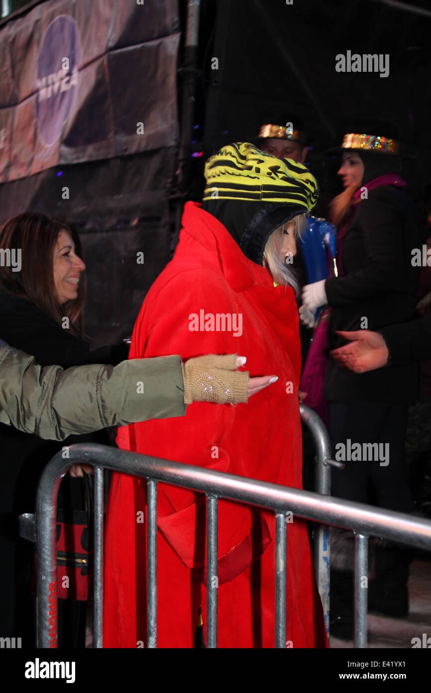 New Years Eve in Times Squared hosted by Ryan Secrest Featuring: Debbie ...