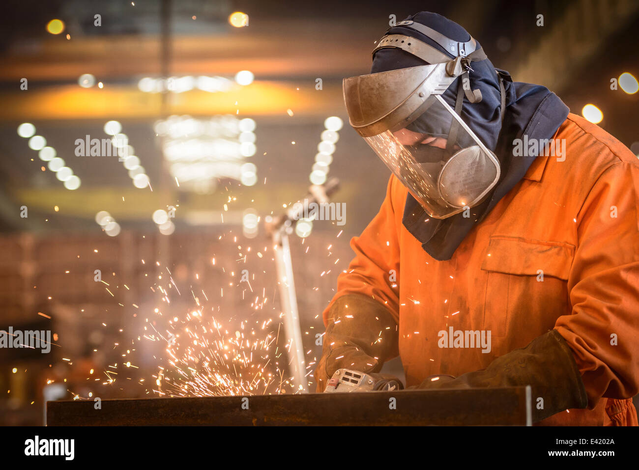 Metal in construction hi-res stock photography and images - Alamy