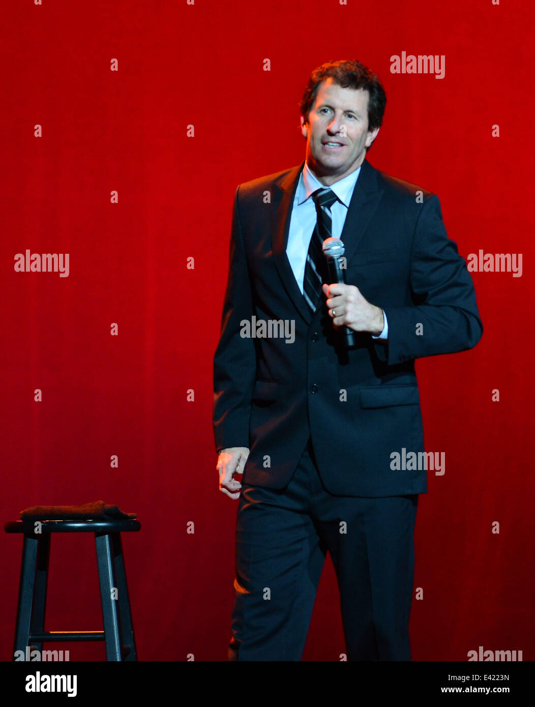 George Lopez and Brian Kellen perform at Hard Rock Live! at the ...