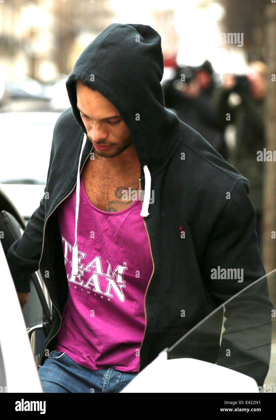 Kelly Brook leaves her home with rumored new boyfriend David McIntosh ...