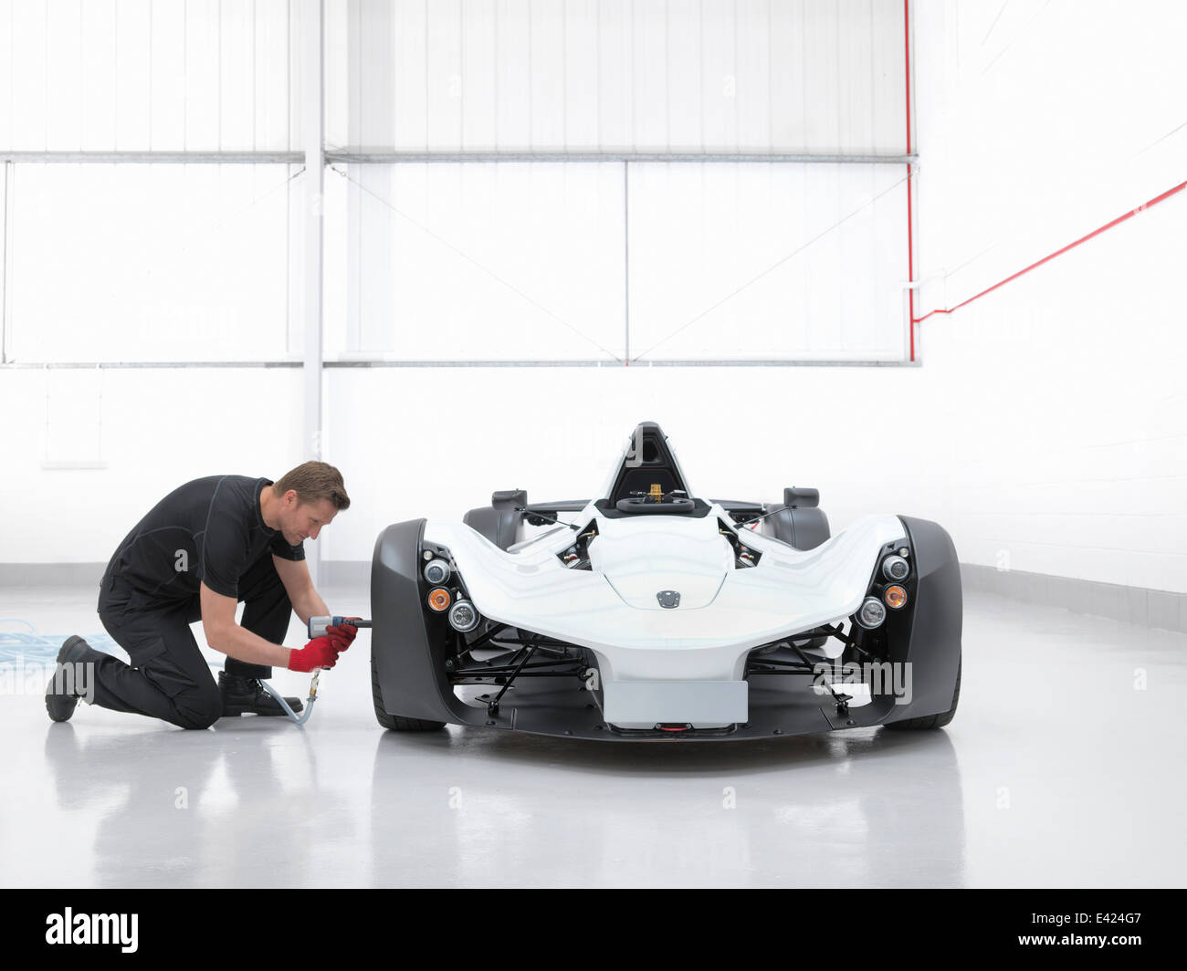 Working in car hi-res stock photography and images - Alamy
