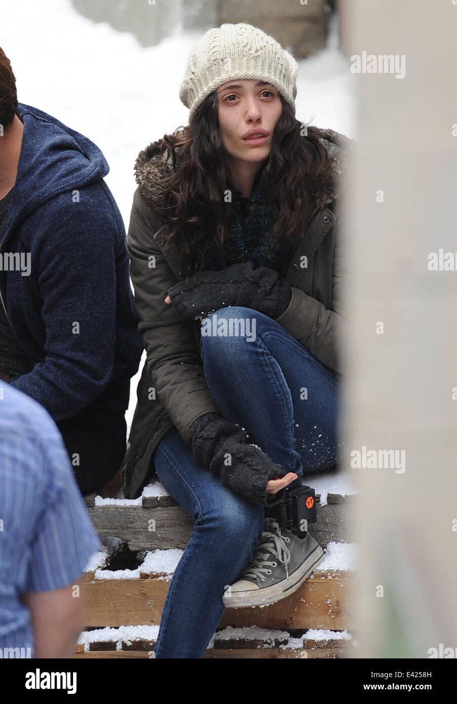 Actress Emmy Rossum crying on the set of "Shameless" as she walks down ...