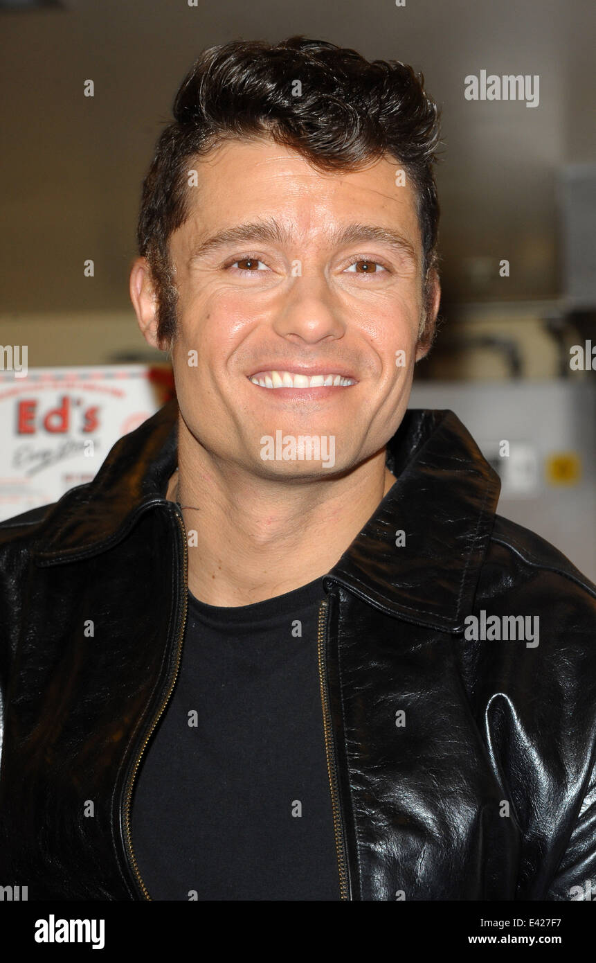 Photocall for 'Happy Days - A New Musical' held at Ed's Easy Diner ...