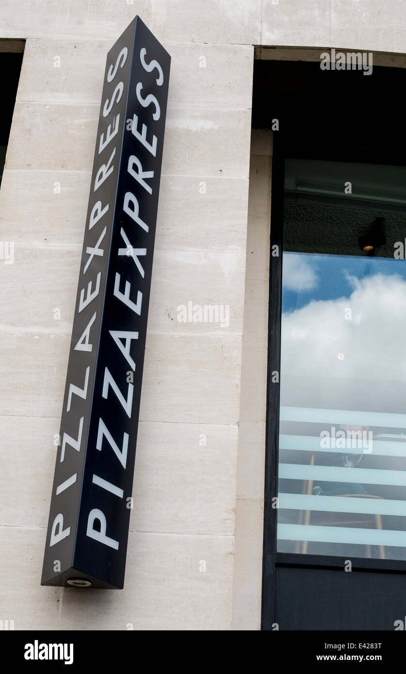 Pizza express logo hi-res stock photography and images - Alamy
