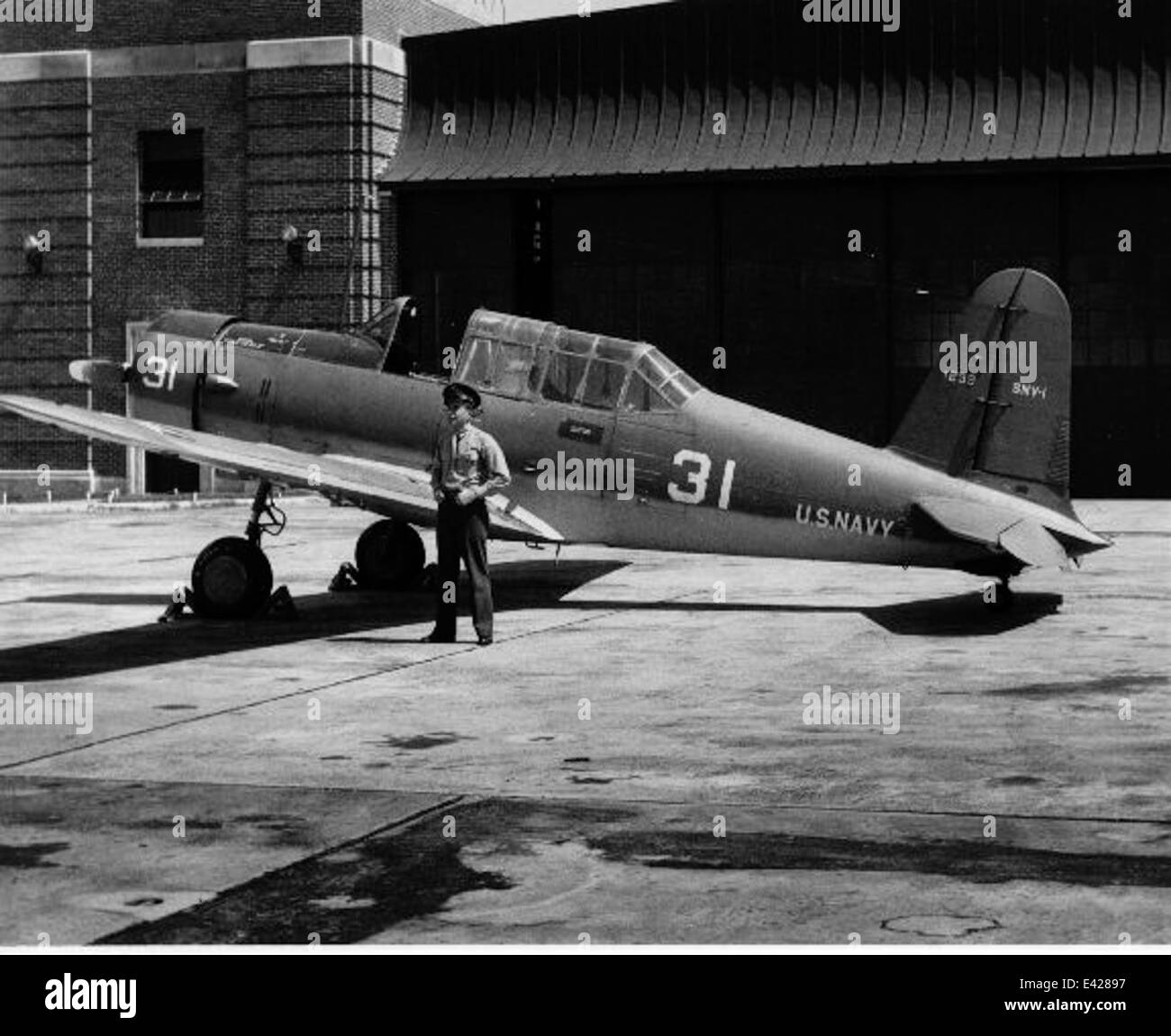 Snv 1 hi-res stock photography and images - Alamy
