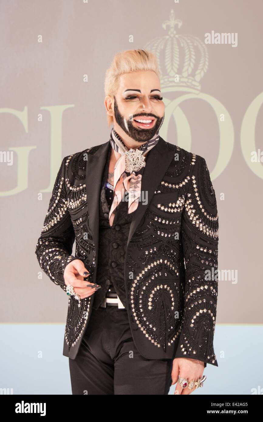 Harald Gloeoeckler presenting his new wallpaper collection 'Gloeoeckler ...