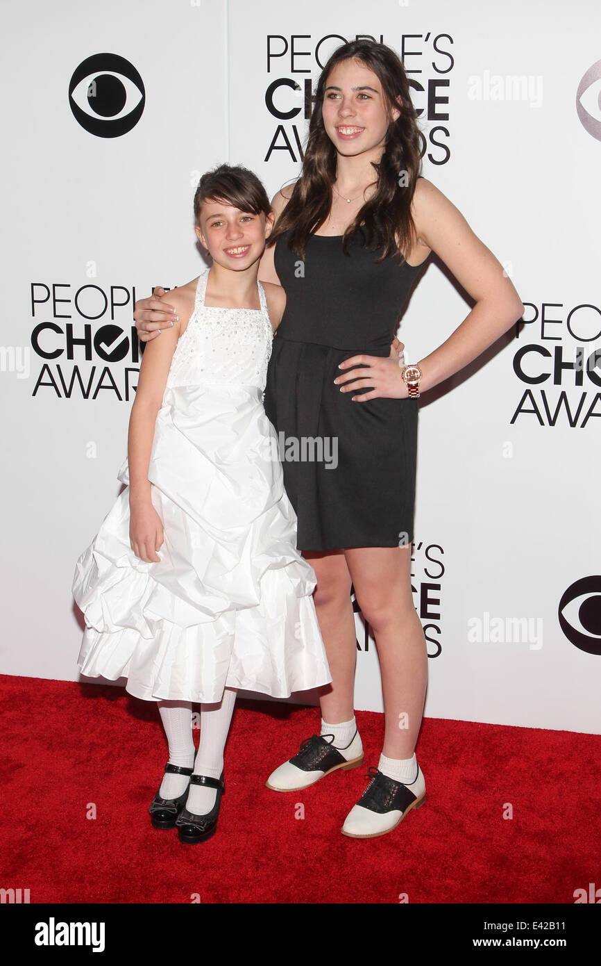 Emily evan rae and savannah paige rae hi-res stock photography and ...