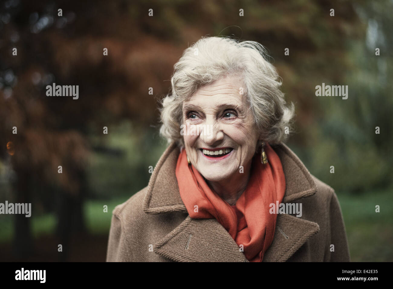 Portrait of senior woman Stock Photo - Alamy
