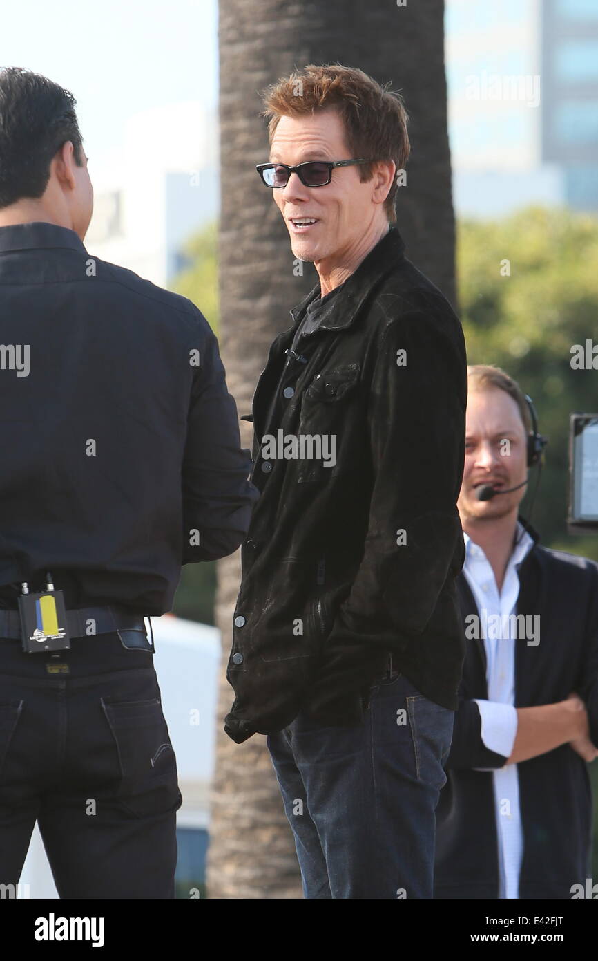 Kevin bacon and mario lopez hi-res stock photography and images - Alamy