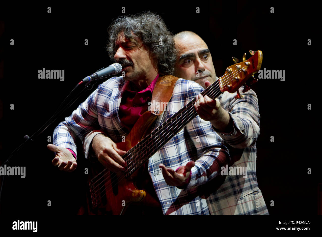 Show italian band hi-res stock photography and images - Alamy