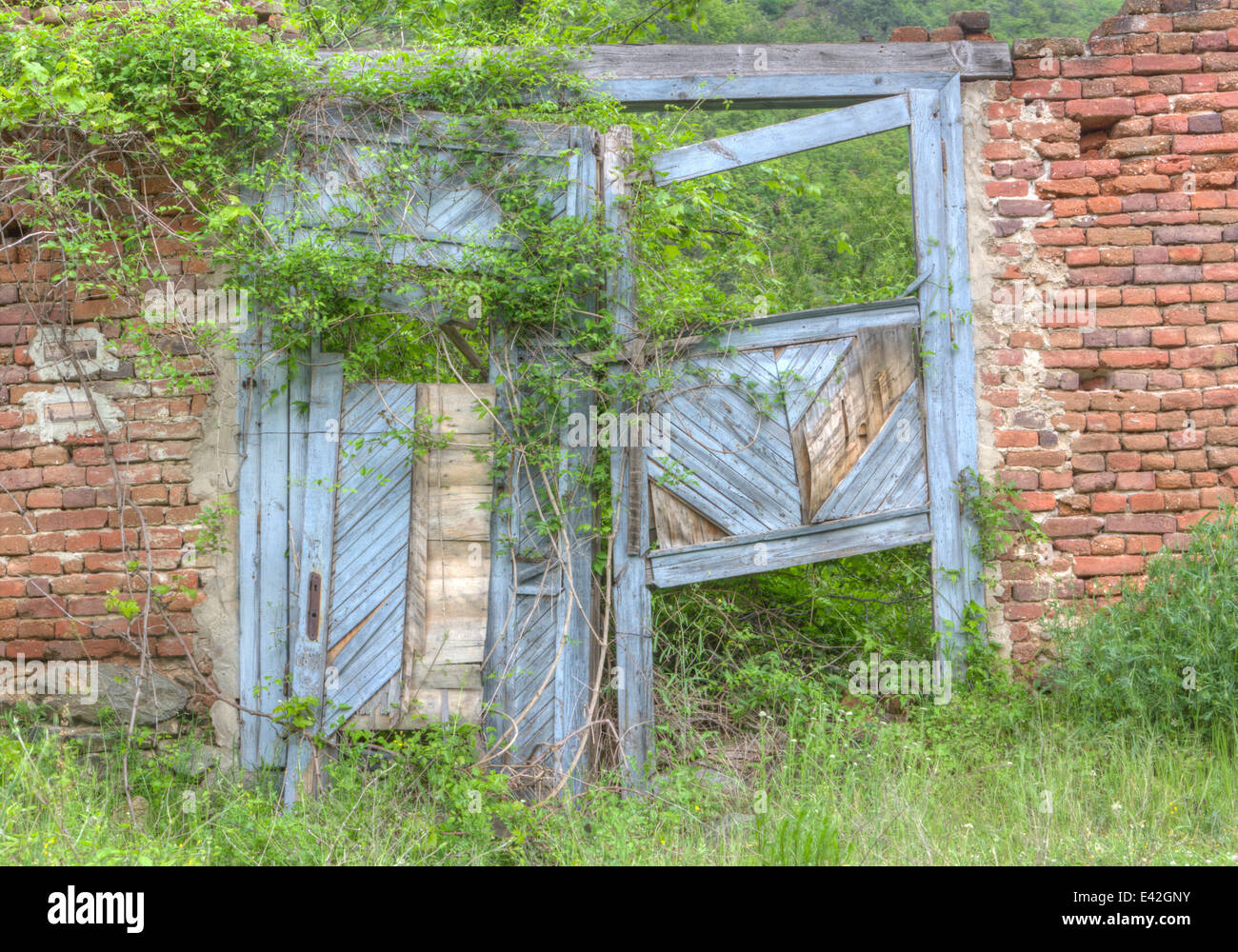 Wooden doors of a ruin in Kresna, Bulgaria Stock Photo - Alamy