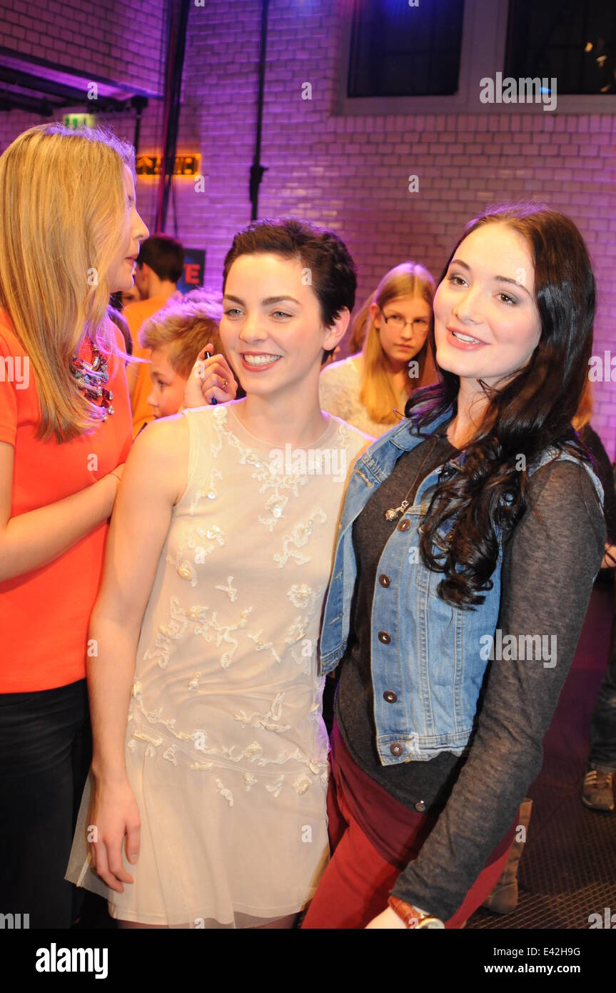 KiKA TV celebrates 25th anniversary of logo! kids news program at E ...