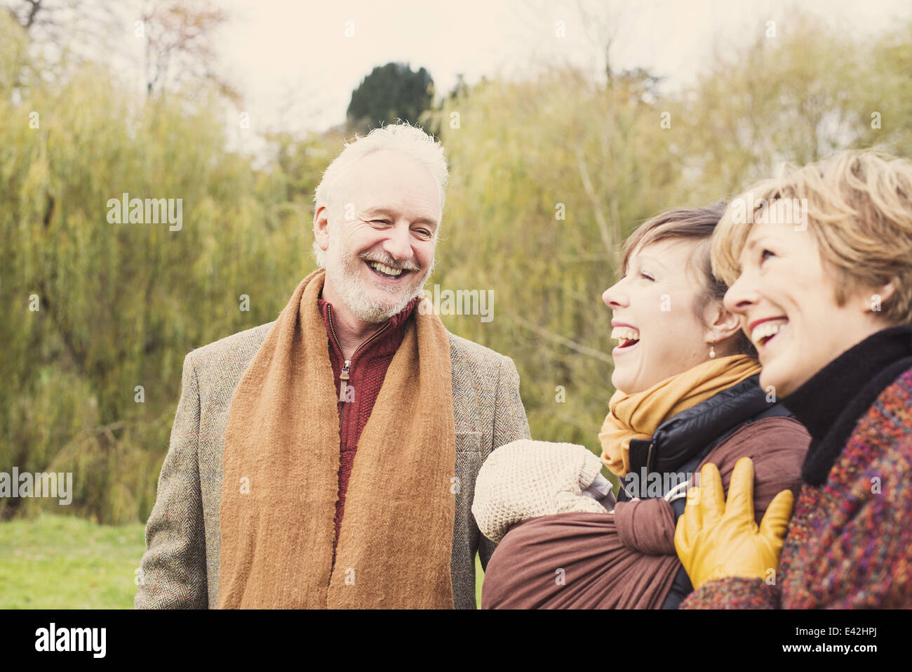 Three generation family hi-res stock photography and images - Alamy