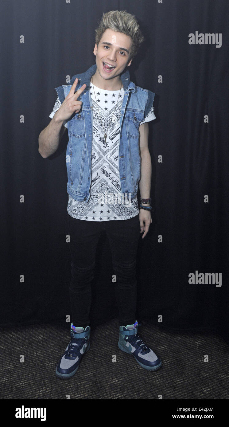 Performances at G-A-Y Featuring: Elyar Fox Where: London, United ...