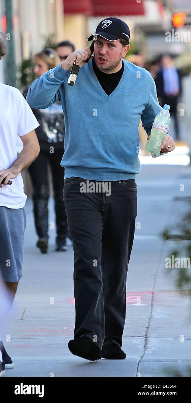 James Stunt goes for a shave at The Art of Shaving in Beverly Hills ...