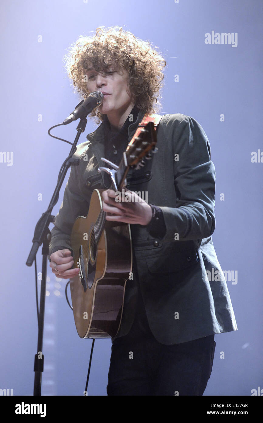 Plug In Stereo performs at Virgin Mobile Mod Club during Cody Simpson's ...