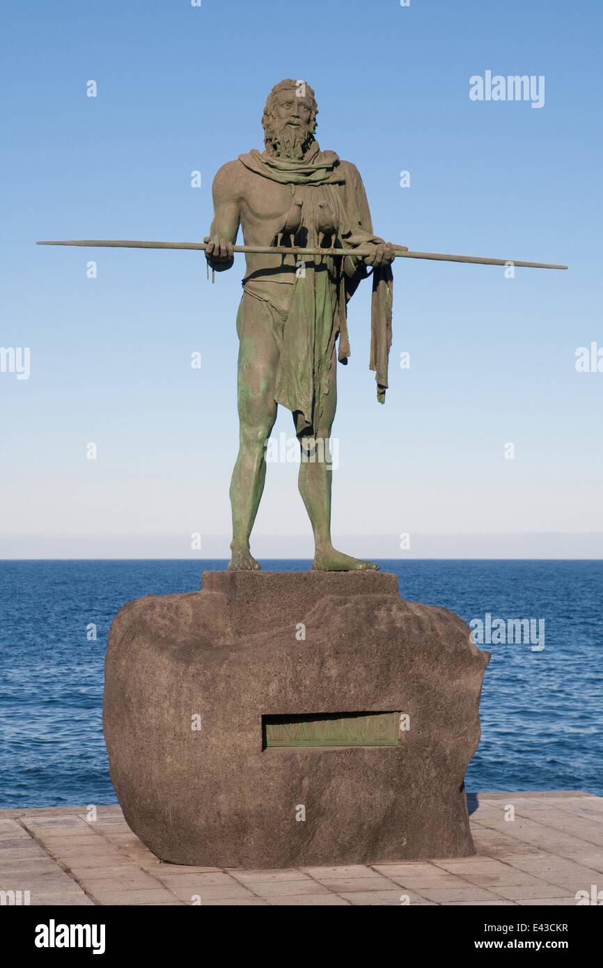 Aboriginal statue hi-res stock photography and images - Alamy