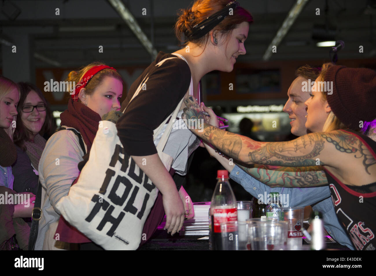 Jennifer Rostock signing autographs for fans at Saturn Hamburg-Altstadt ...