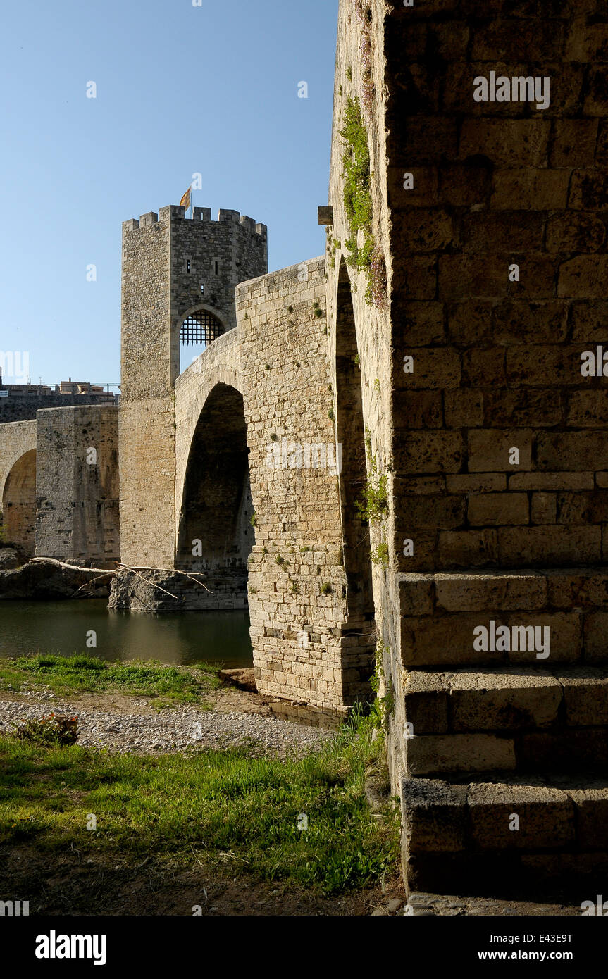 Romanesque bridge over Fluvia River , 12th Century town of Besalu ,La ...