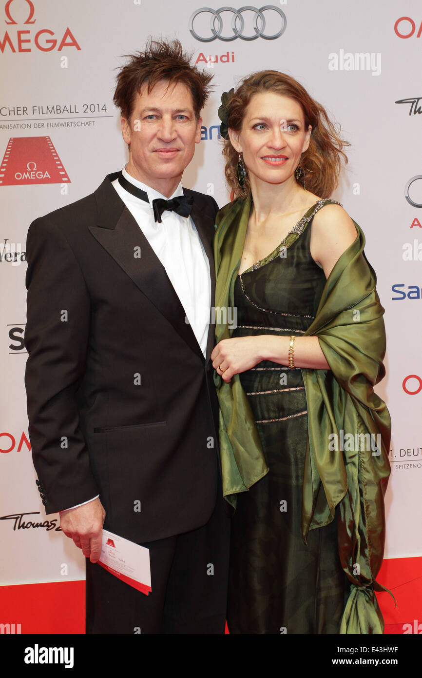 Julia Moretti's Instagram, Twitter & Facebook on IDCrawl