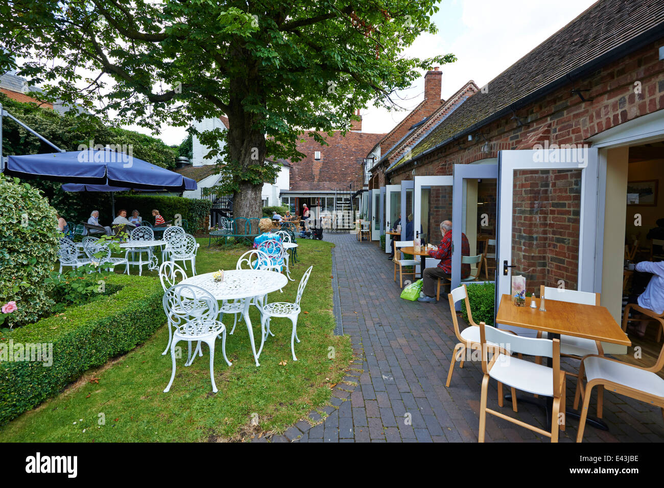 Tea Garden At The Rear Of The Manor House High Street Solihull West ...