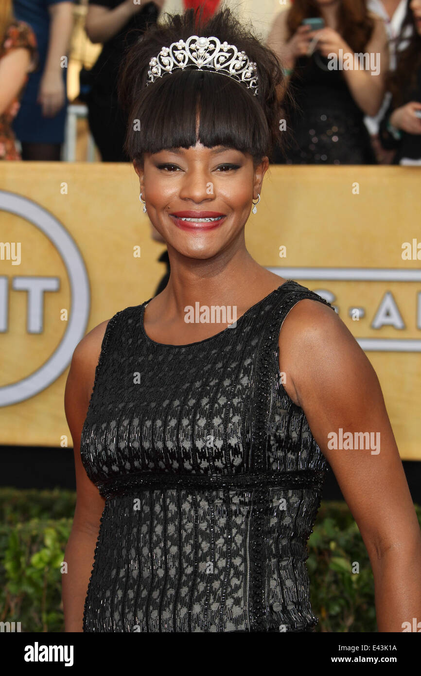 20th Annual Screen Actors Guild Awards At The Shrine Arrivals