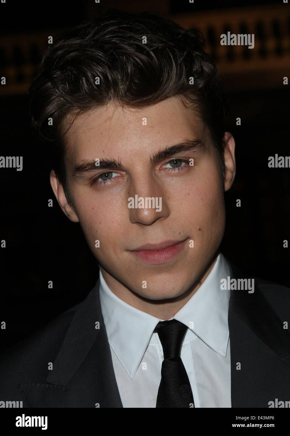 Paris Fashion Week Haute Couture Spring/Summer 2014 - Versace - Outside ...