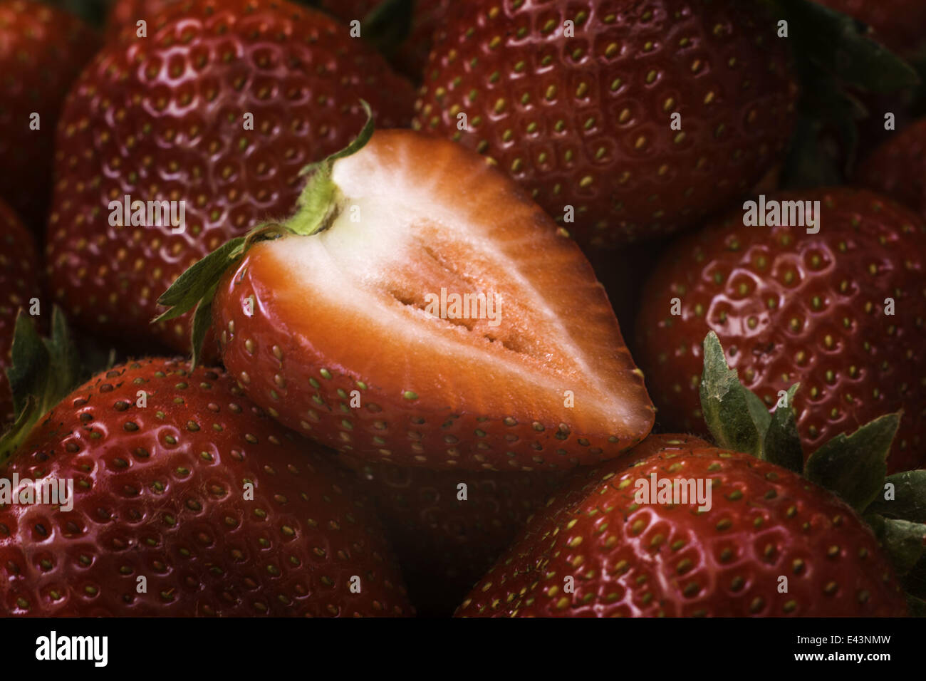Los of strawberries hi-res stock photography and images - Alamy