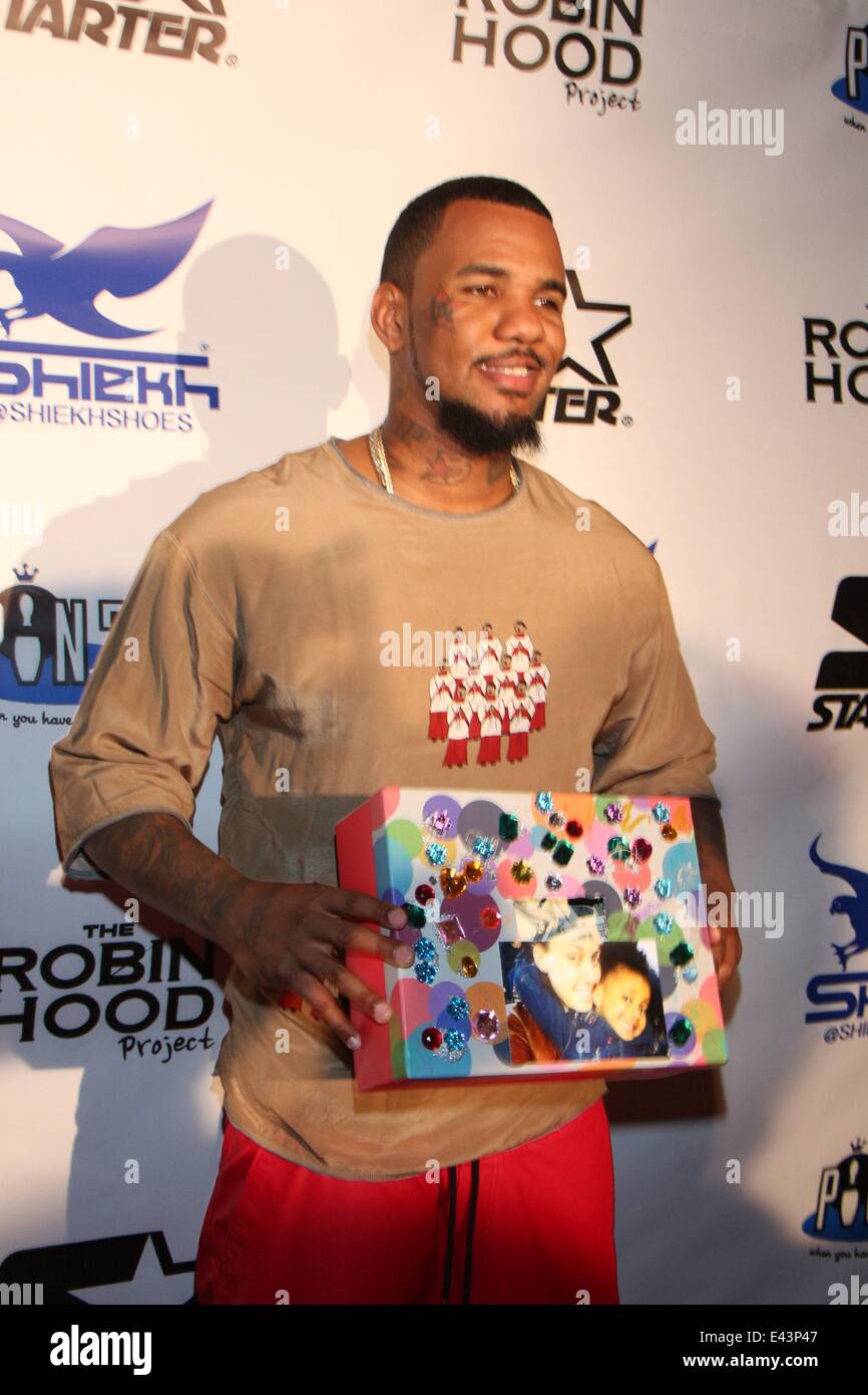 Celebrities at Game's "Robin Hood Project" Charity Bowling Night at ...