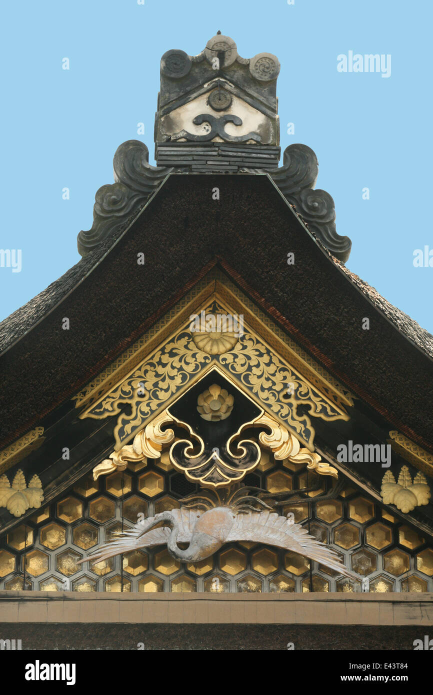 The Karamon (Main) Gate at Nishi Hongwanji Temple Stock Photo - Alamy