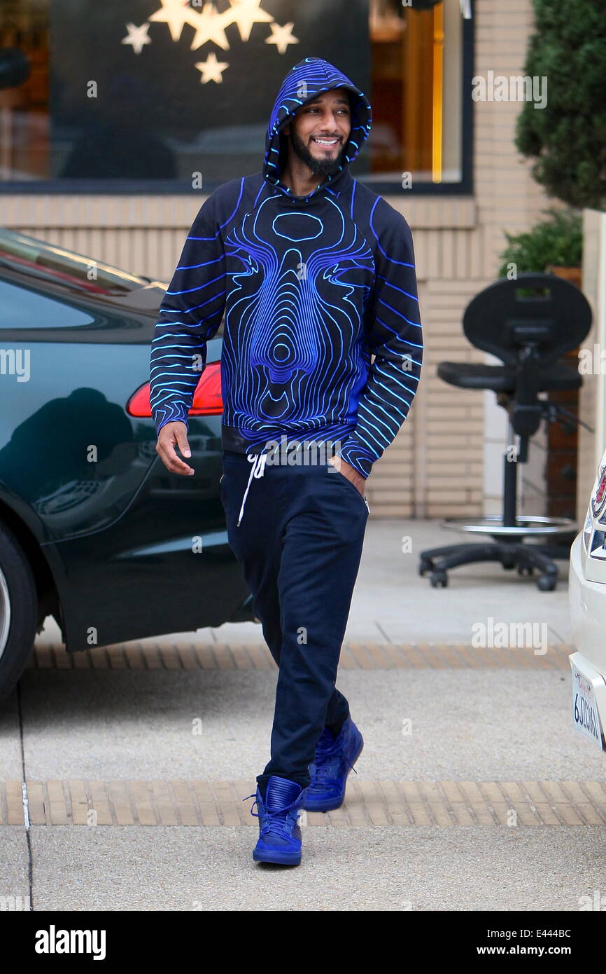 Swizz Beatz shopping at Barneys New York in Beverly Hills Featuring ...
