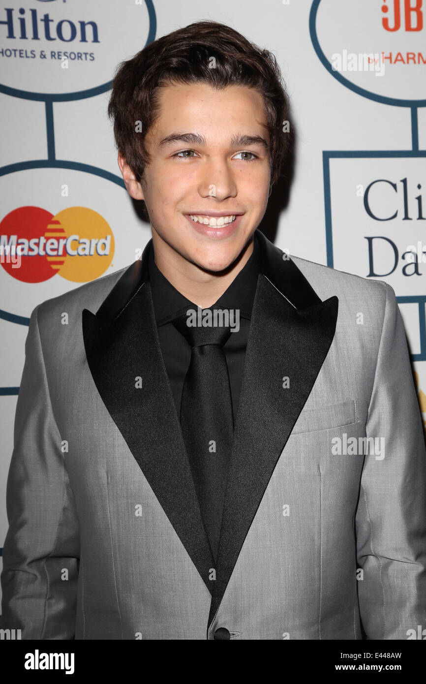 2014 Pre-Grammy Gala & Grammy Salute to Industry Icons - Clive Davis at ...