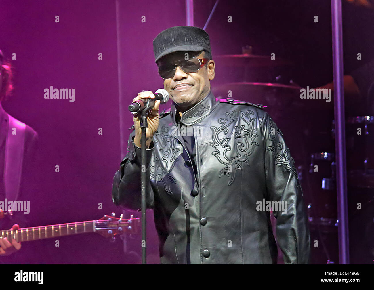 Bobby Womack performing live in concert on the second of two UK tour ...