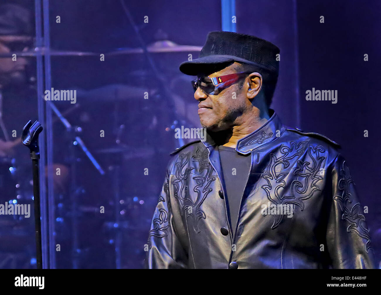 Bobby Womack performing live in concert on the second of two UK tour ...