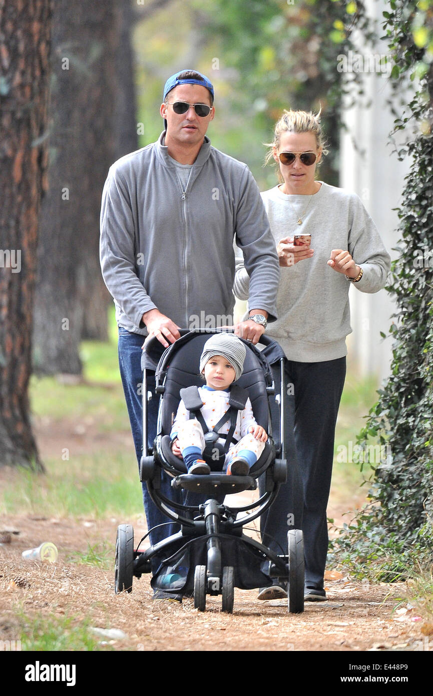 Molly Sims and husband Scott Stuber out with their son, Brooks in West ...