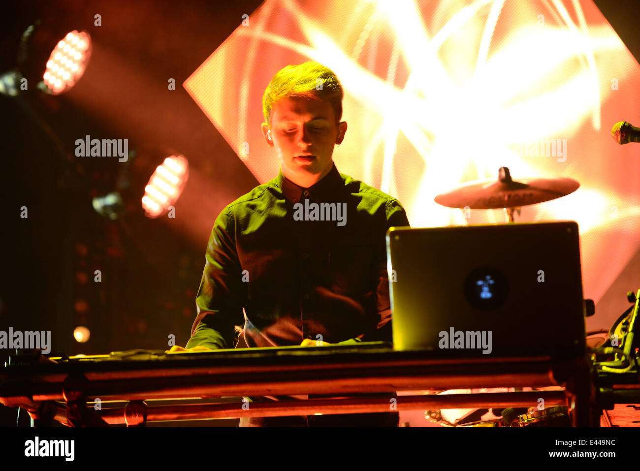 Disclosure perform live in concert at Fillmore Miami Beach at Jackie ...
