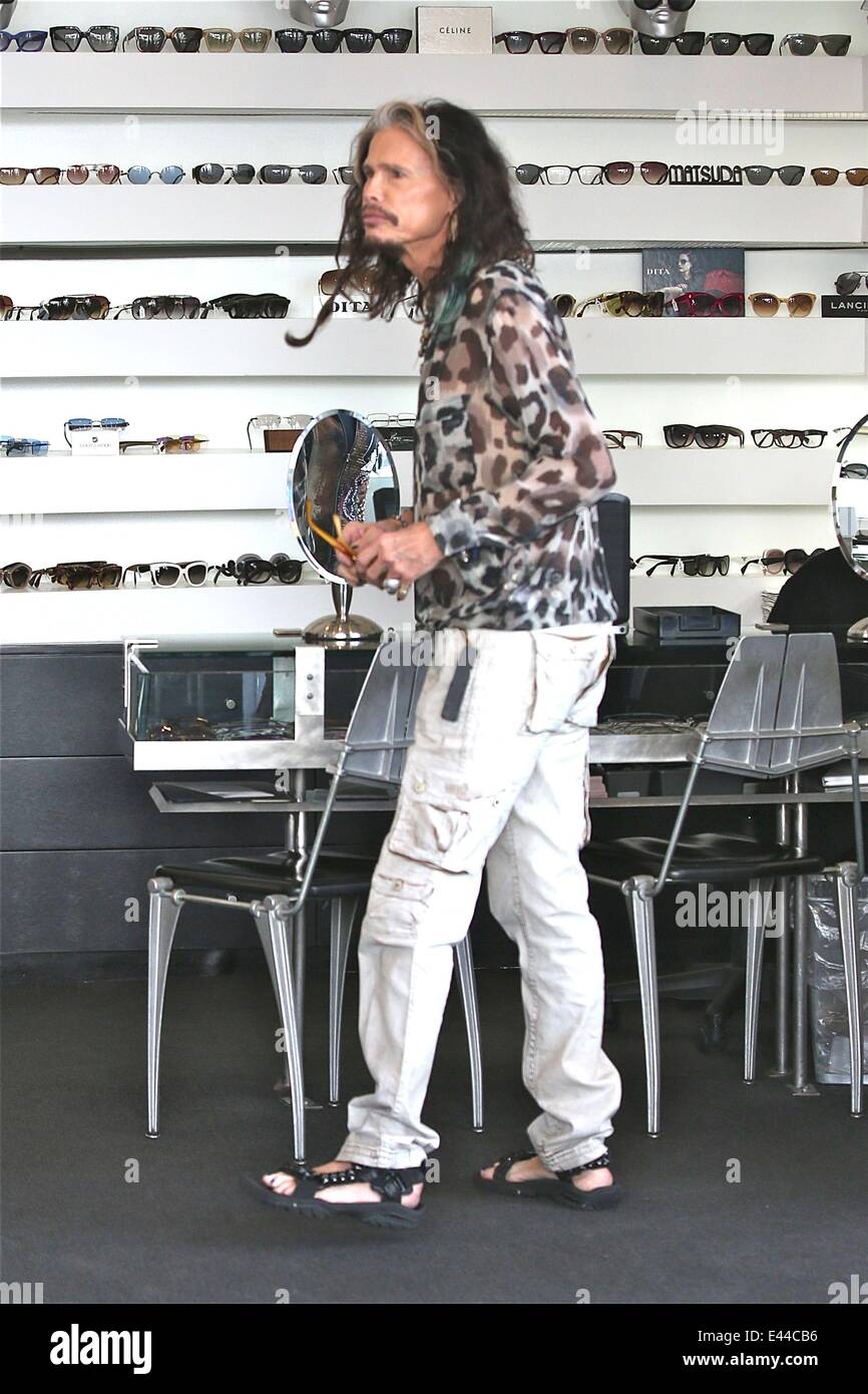A balding Steven Tyler shopping for new sunglasses in Beverly Hills ...