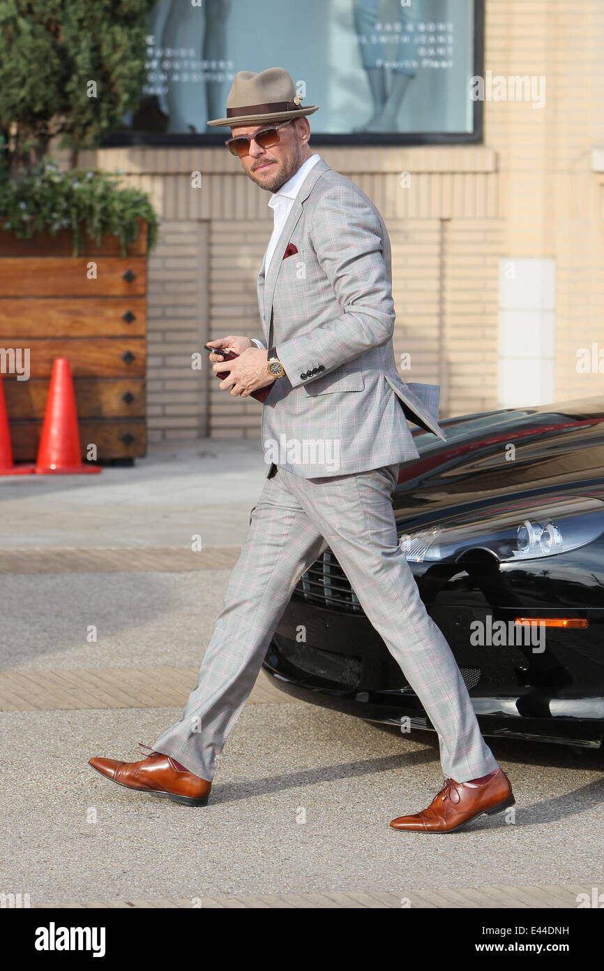 Matt Goss and Robin Antin seen shopping together at Barneys of New York ...