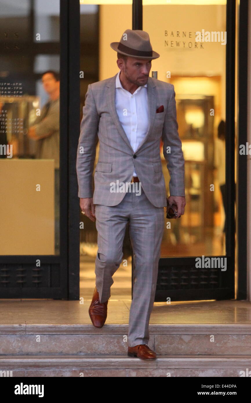 Matt Goss and Robin Antin seen shopping together at Barneys of New York ...