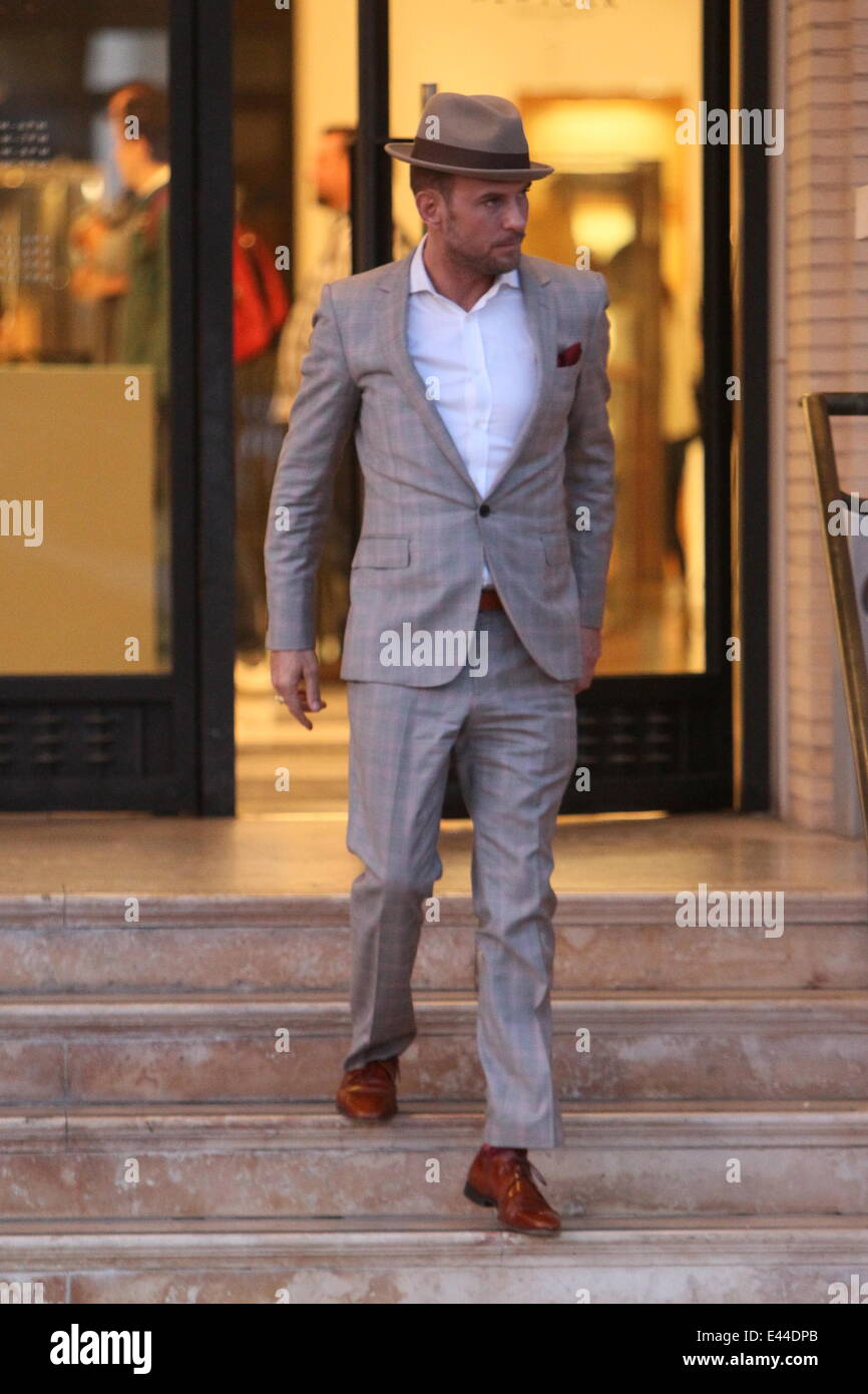 Matt Goss and Robin Antin seen shopping together at Barneys of New York ...