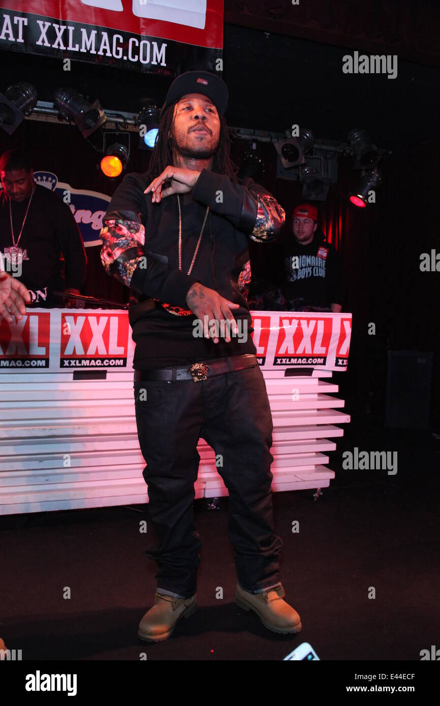 Chief Keef Gang Sign