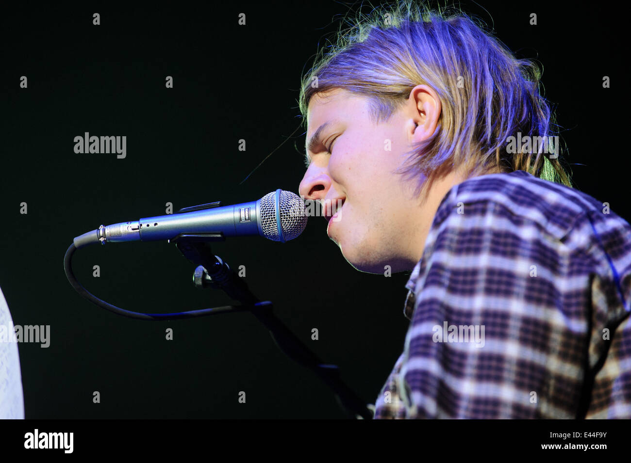 Tom Odell performing live at Madison Square Garden Featuring: Tom Odell ...