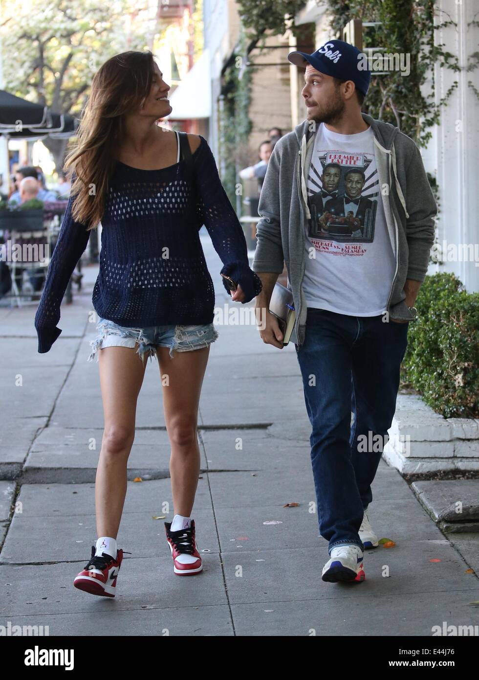 Jerry Ferrara and his girlfriend, Breanne Racano have lunch at Alfred's ...