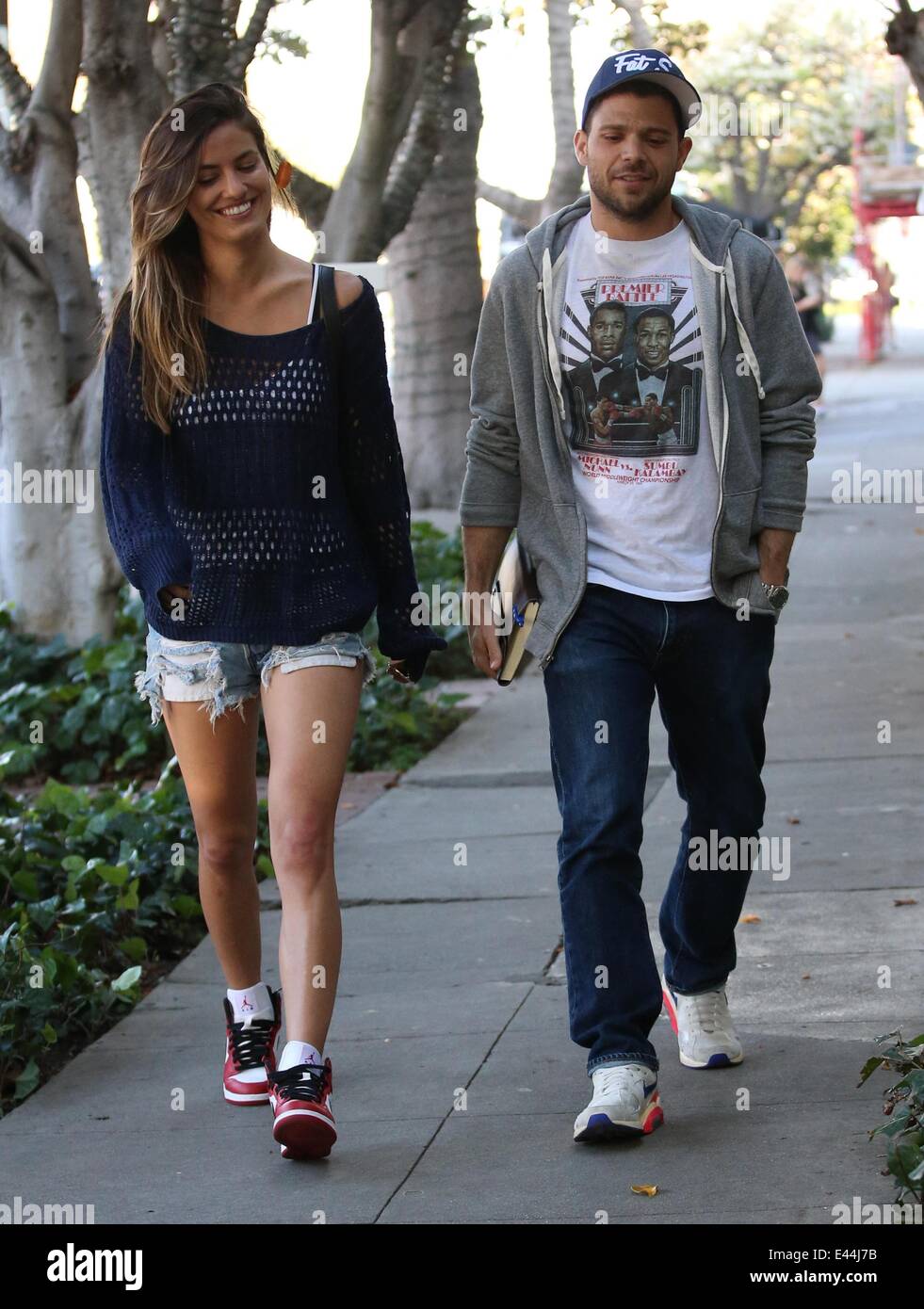 Jerry Ferrara and his girlfriend, Breanne Racano have lunch at Alfred's ...