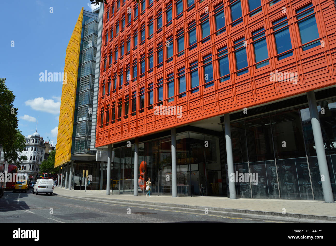 London colourful buildings hi-res stock photography and images - Alamy