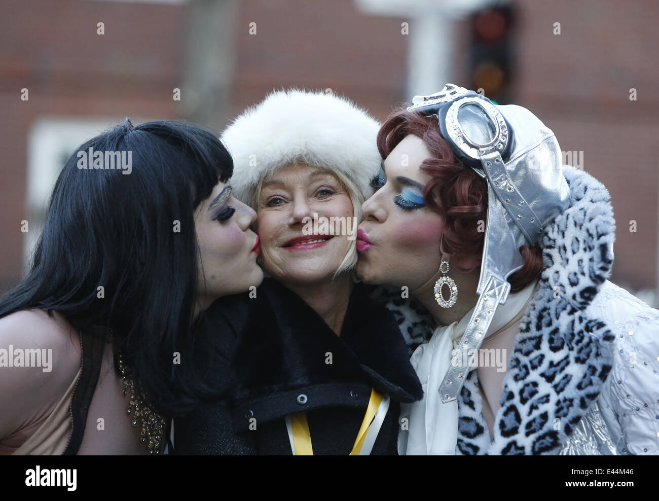 Back of helen mirren hi-res stock photography and images - Alamy