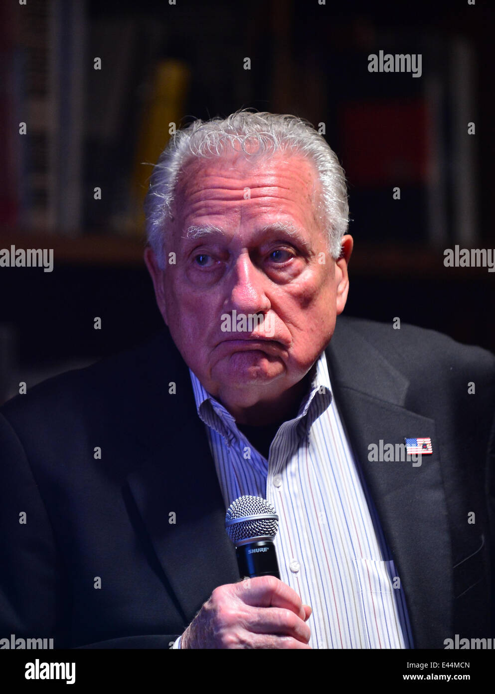 Author and former secret service agent Clint Hill signs copies of their ...