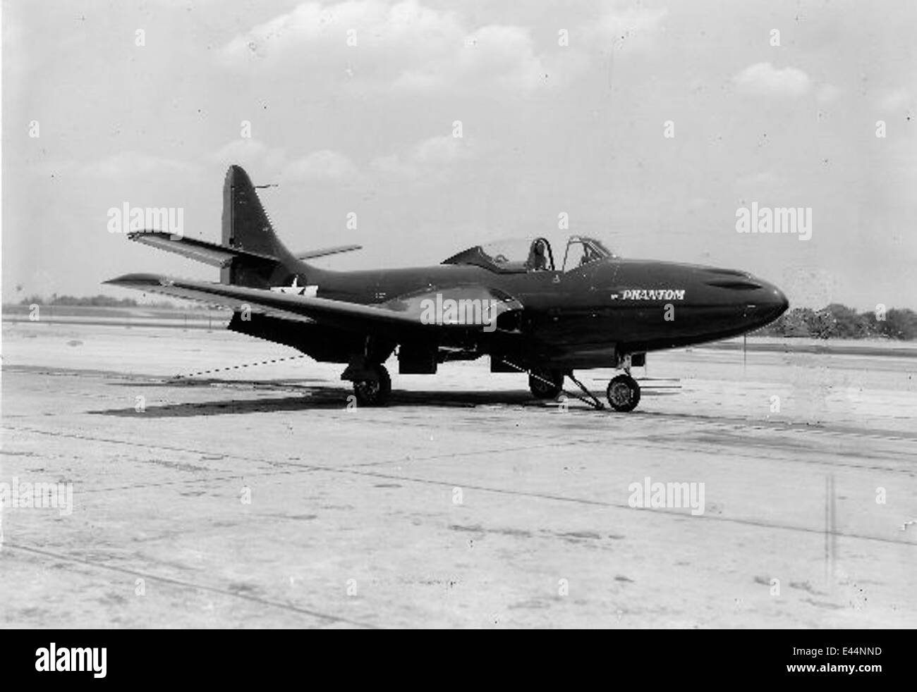 The McDonnell XFD1 Phantom was an experimental jet aircraft developed ...