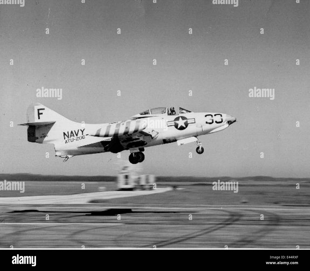 F9f 2 hi-res stock photography and images - Alamy